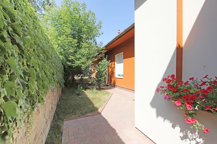 Lovely Green Garden 4 - Budapest