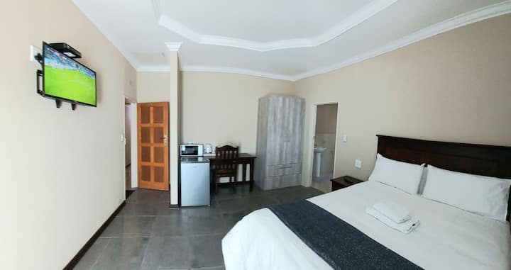 Best Accommodation Near Pholoso Netcare Hospital - Polokwane