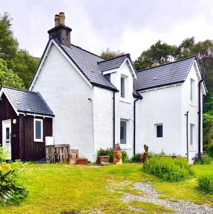Bracara Cottage With Stunning Views Of Loch Morar - Morar