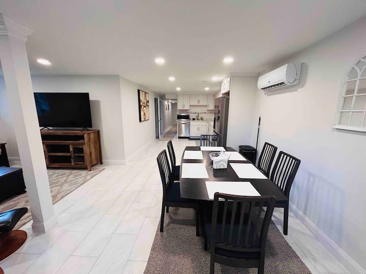 Charming & Pristine! Perfect Central Location! - Barnstable, MA