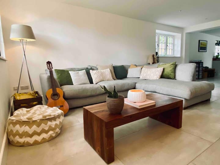 Stunning 18th Century Home - Farnham