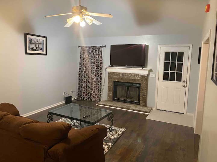 Spacious Luxury Home, Prime Location - Warner Robins, GA