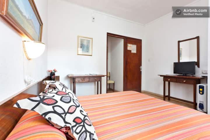 Hostal Jaime Jaume (  Art Cerca Plza España )H/174 - Palma