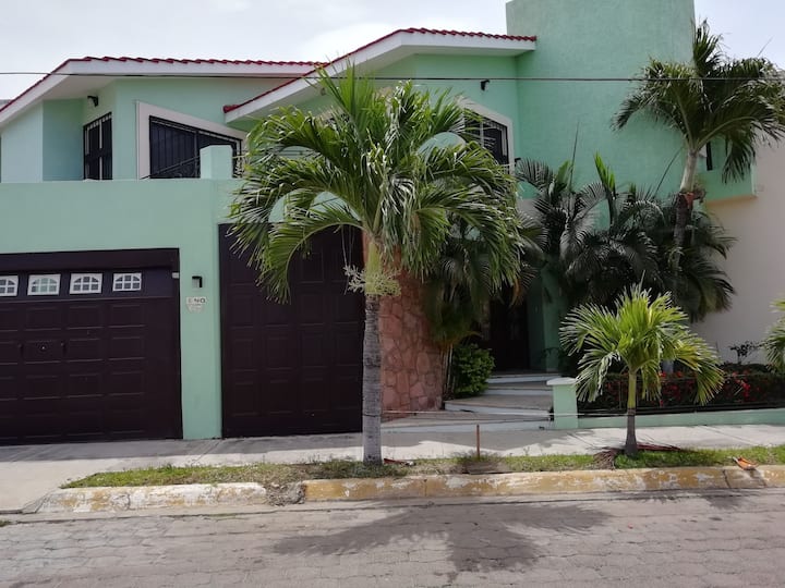 Casa En Zona Dorada. - Mazatlan