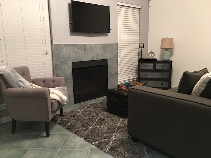 Cozy Townhouse Near Nrg Stadium And Med Center - Houston, TX