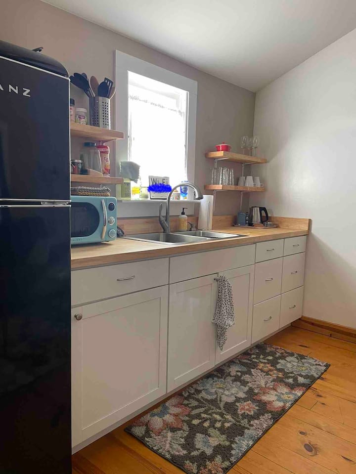 Adorable Downtown Casita - New Mexico