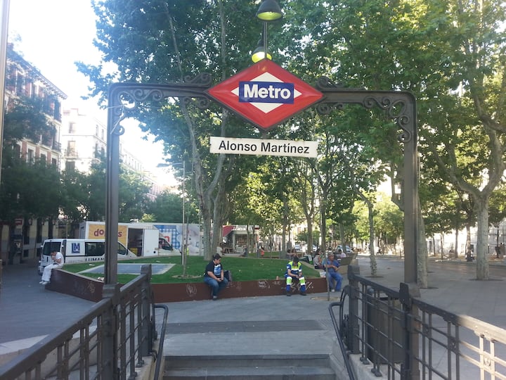 45 M² Apartamento ∙ 1 Habitación ∙ 3 Huéspedes - Estación de Príncipe Pío - Madrid