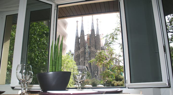 Apartment Views Sagrada Familia - 