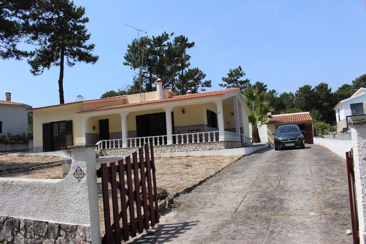 Maison Des Azulejos - Óbidos