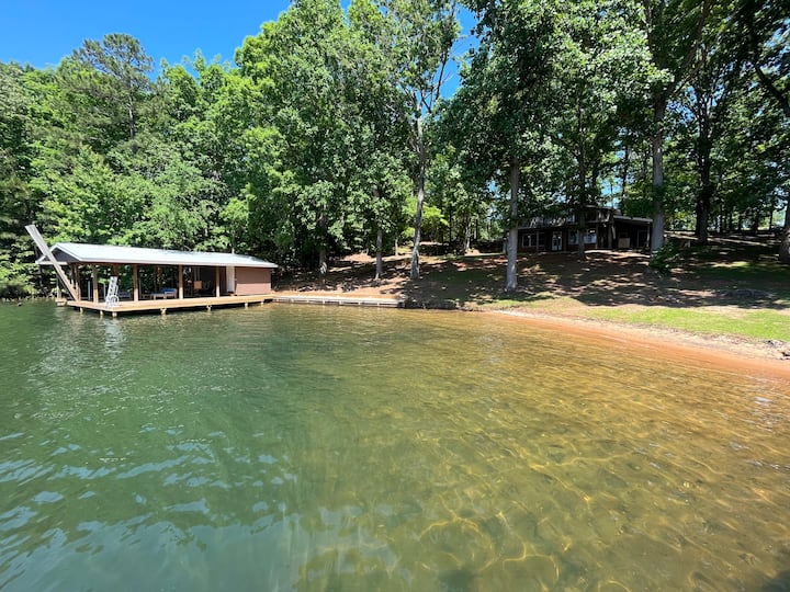 Beachfront Lkg Cottage: Renovated For Summer 2025! - Lake Gaston