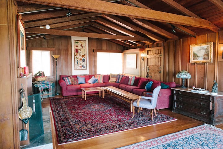 Private, Cozy, And Oh What A View - Redwood City, CA