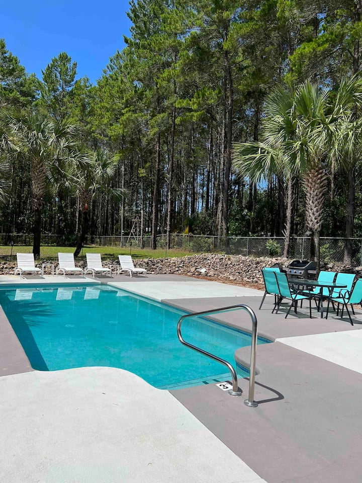 Pura Vida House With Pool - Steinhatchee, FL