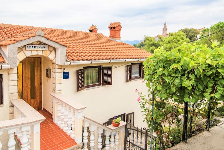 Apartment Milica Near The Center - Vrbnik