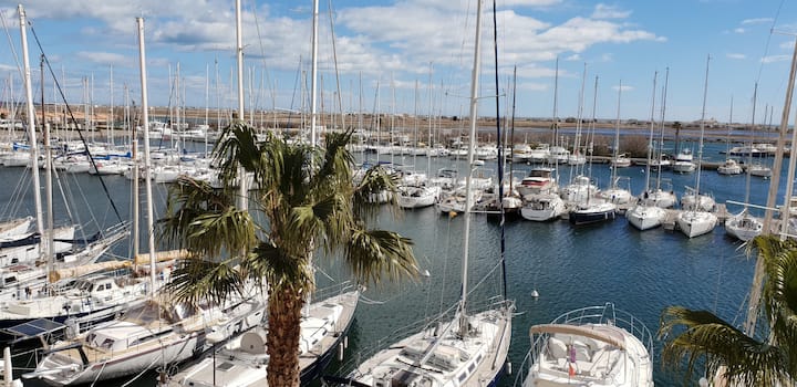 Appartement Atypique  Avec Vue Imprenable - Narbonne