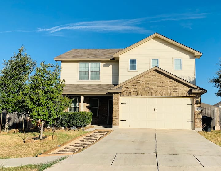Spacious Home-perfect For Lackland Bmt Graduation! - San Antonio