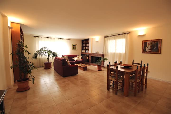 Casa Ideale Per Famiglie Con Giardino E Posto Auto - Cagliari