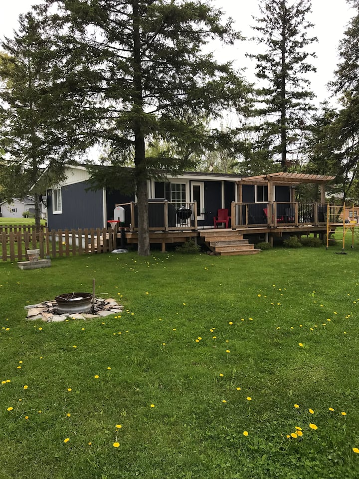 Pigeon Lake Waterfront - Kawartha Lakes