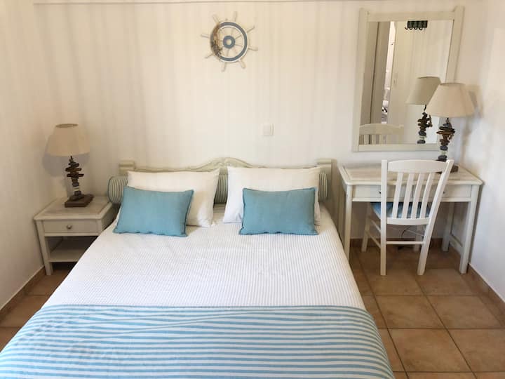 2 Bedroom Kamari Beach House Up To 5 People - Santorini