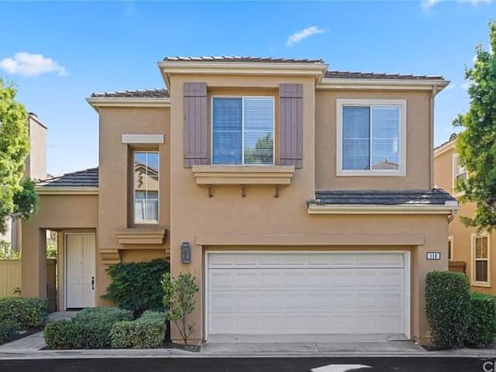 Chic 3br Newport Coast+backyard+gated Community - Newport Beach, CA