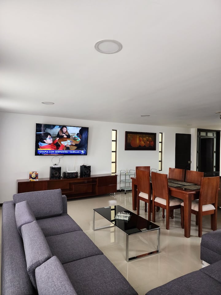 Amplio Y Cómodo Apartamento - Bogota