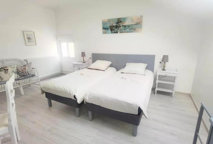 Chambre Lumineuse - ベルノン