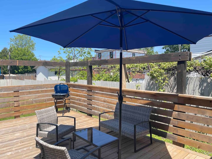 Modern House| Walk To The Falls - Niagara Falls