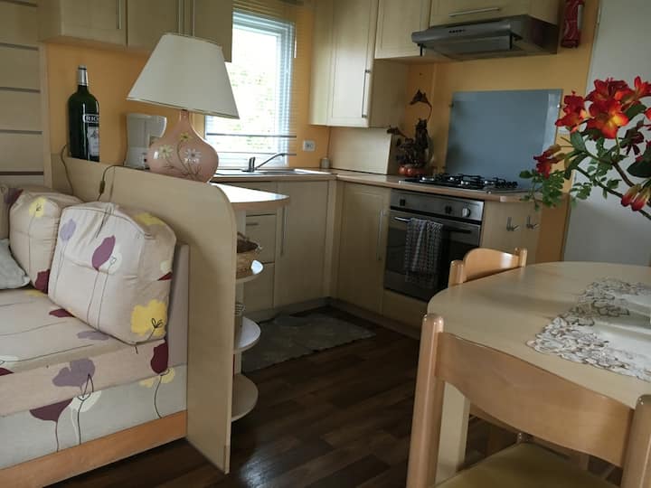 Lo Soulenquo, Chambre Couple En Mobilhome, Gr65 - Estaing