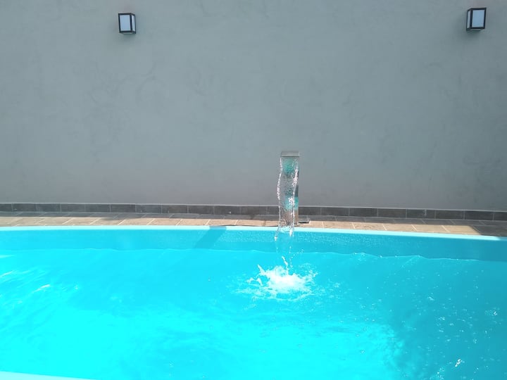 Casa Nova, 3 Quartos Com Ar E Piscina Aquecida 35° - Olimpia