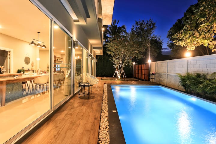 Luxury Family Pool Villa 8 Mins To Ancient City - Chiang Mai