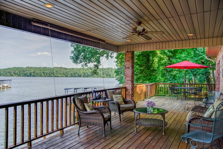 Centrally Located Lake House With A Secluded Feel - Hot Springs, AR