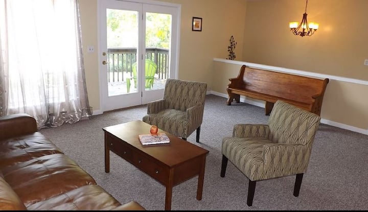 Clean Quiet Destination In Heart Of Wine Country - Sampson State Park, Romulus
