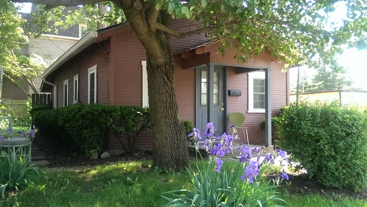 Broad Ripple Cottage Steps From Monon And Canal! - Keystone at the Crossing - Indianapolis
