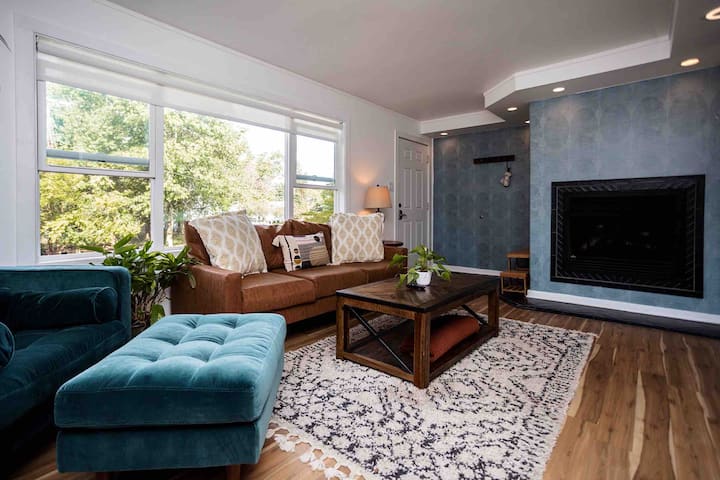 Pet Friendly, Fenced Yard, And Hot Tub Getaway - Lake Kai, Michigan City