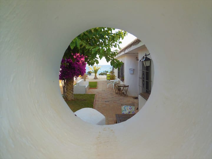 La Casa De Las Bañistas. Casa A Pie De Playa. - El Campello
