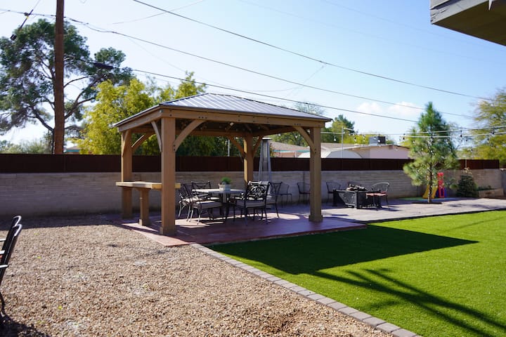 Desert Farmhouse - Tucson
