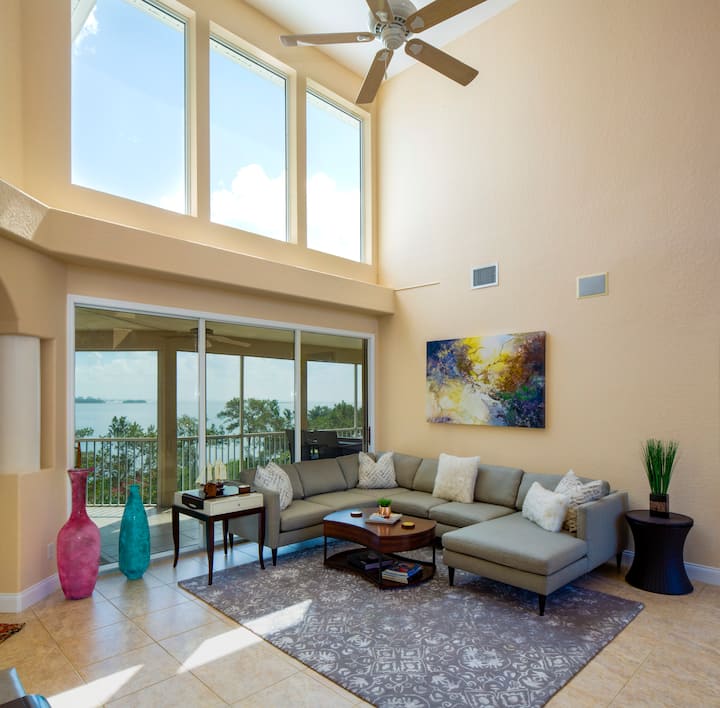 Oceanfront Home/island Retreat/private Dock & Yard - Tarpon Springs, FL