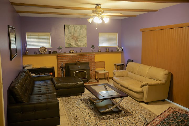 Beautiful Private Big Room In Los Gatos With Gym! - Los Gatos, CA