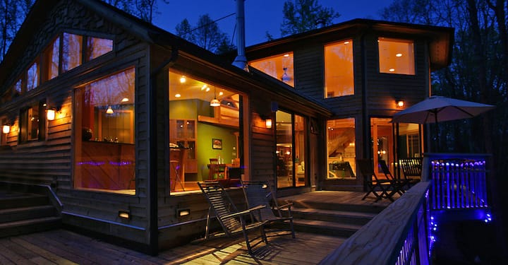 Doggie Paradise & Cool River - Wintergreen