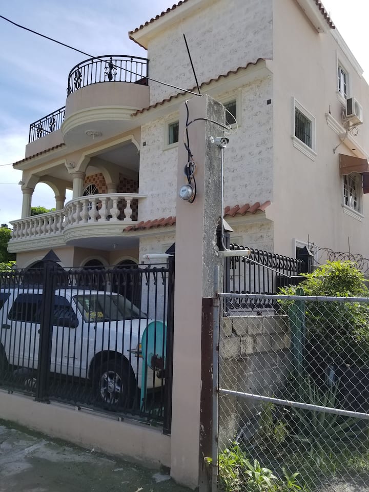 Playa de Monte Río Vakantiewoningen en accommodaties - Azua Province ...