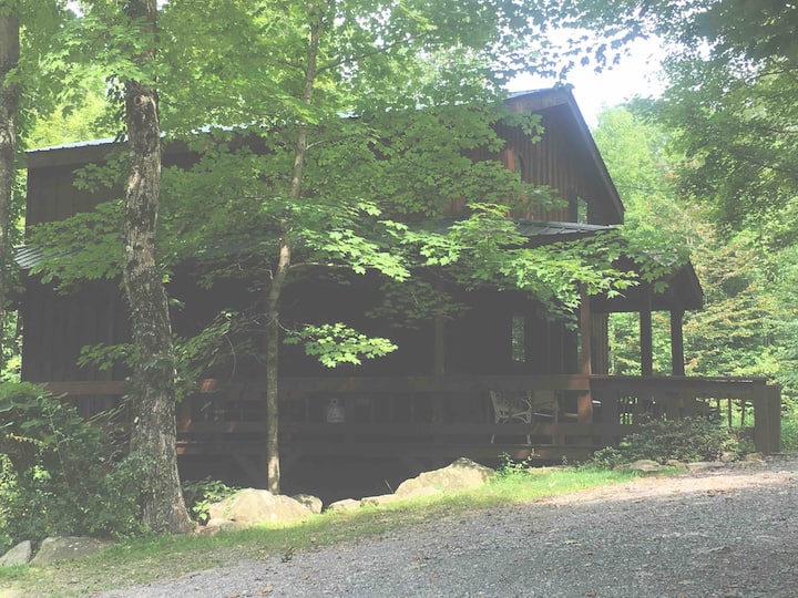Cabin 101 - Rustic Retreat Cabins - Summersville, WV