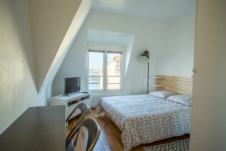 Joli Studio Proche Champs Elysées - Levallois-Perret