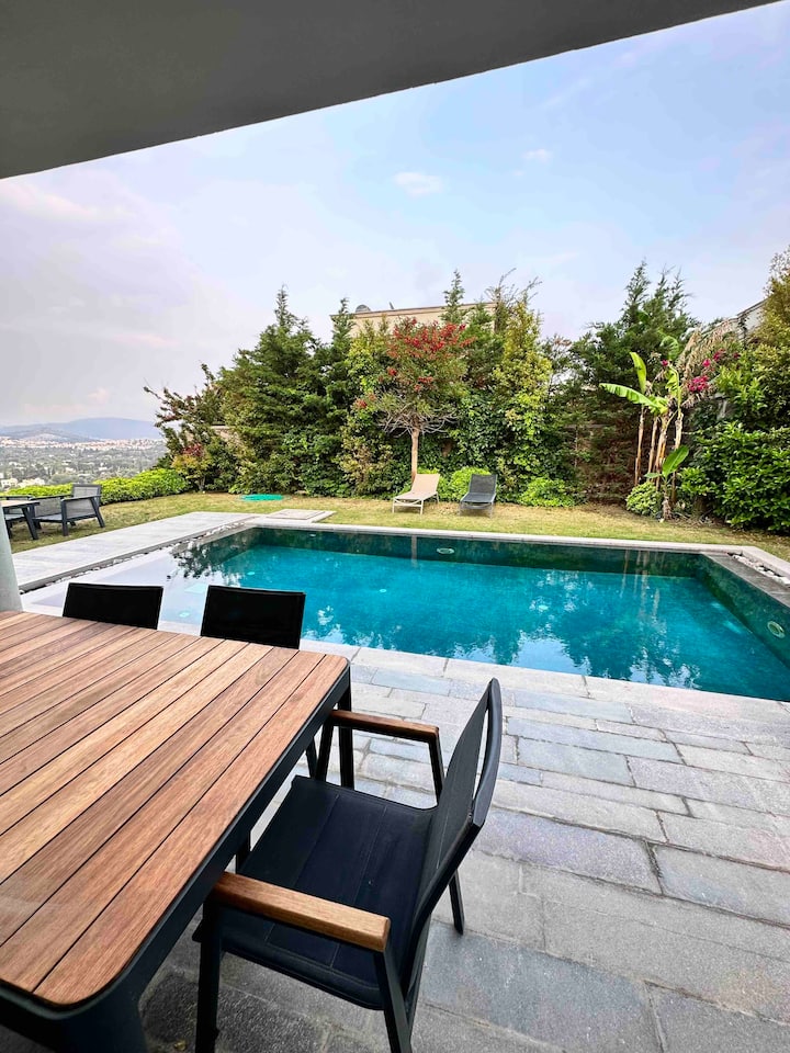 Toscana Bitez'de Havuzlu Lüks Villa C Blok -