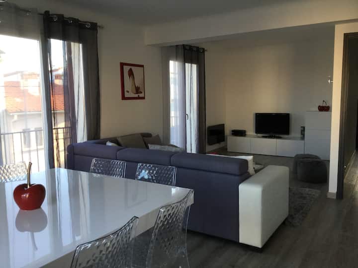 F3 85m2 Très Ensoleillé Avec Balcons - Perpignan