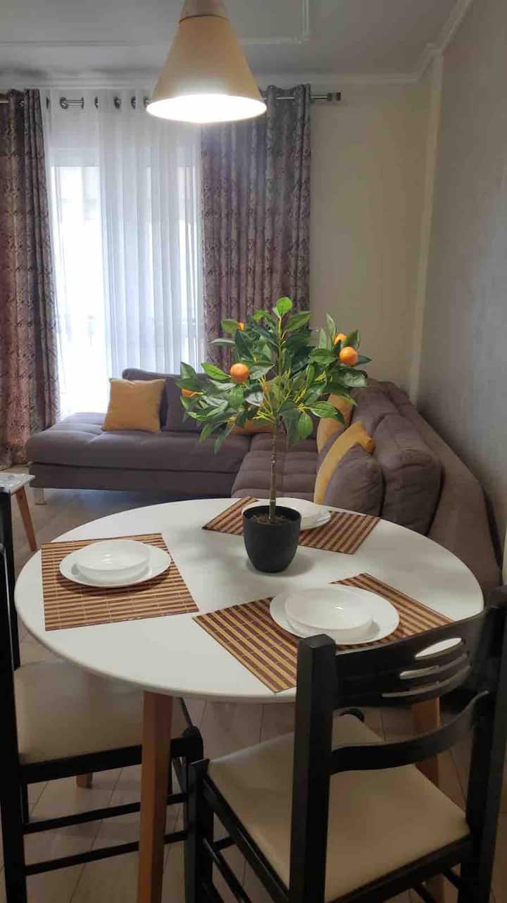 Couples & Solo Escape: Parking, Balcony, Queen Bed - Tiran