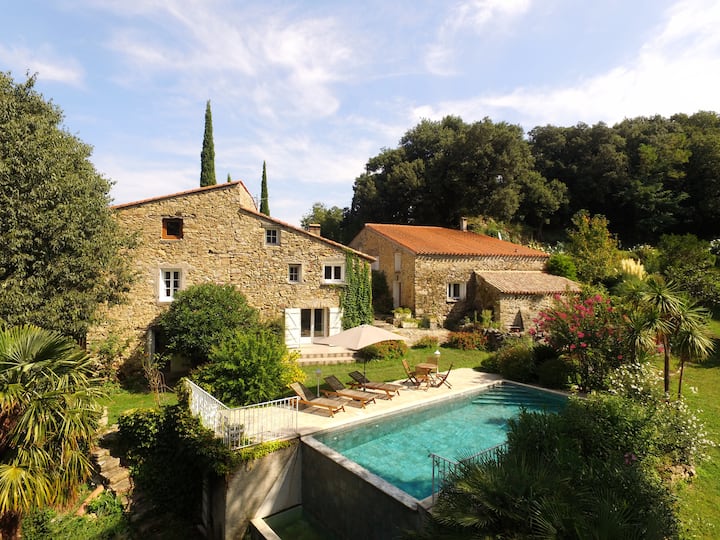 Mas Du Xvème Siècle Avec Piscine Et Bain Nordique - Arles