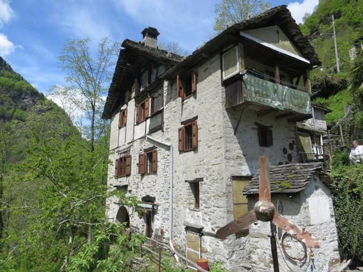 Suggestiva Baita In Valsesia/valsermenza - Pila