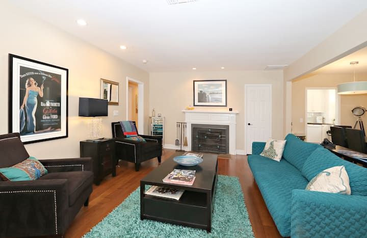 North Hollywood Movies-inspired Home - Burbank