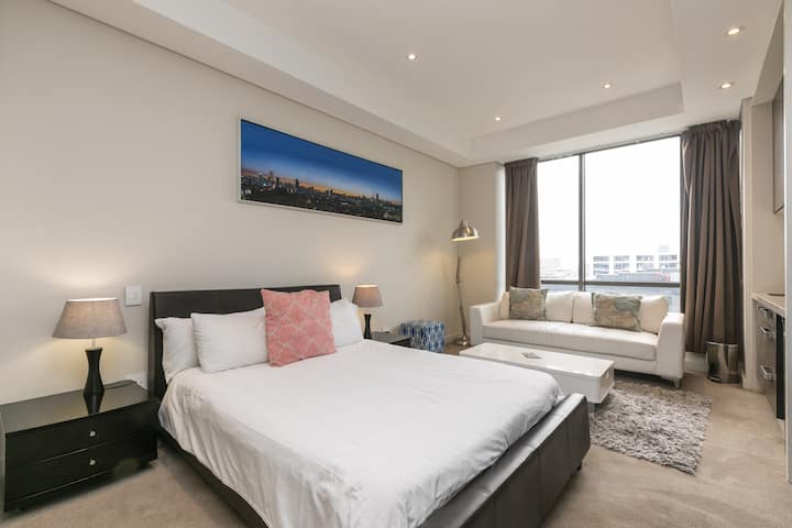 Sandton Skye - Luxury Apartment - Sandton