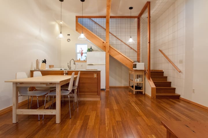 Secret Garden Guest House, Multnomah Village - Portland, OR