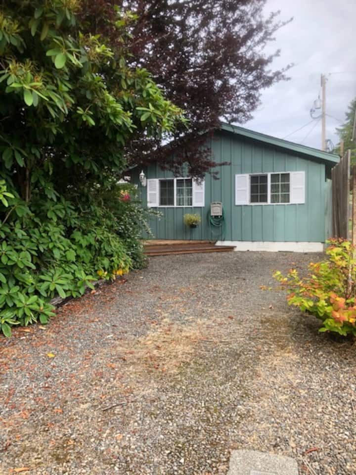 Shadynook Cottages #1 - Forks, WA